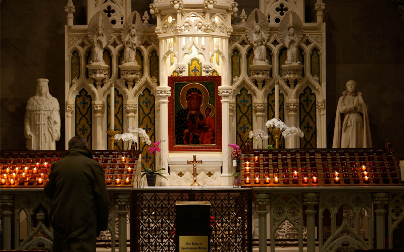 10 maravillosas fotos de tradicionales Comulgatorios